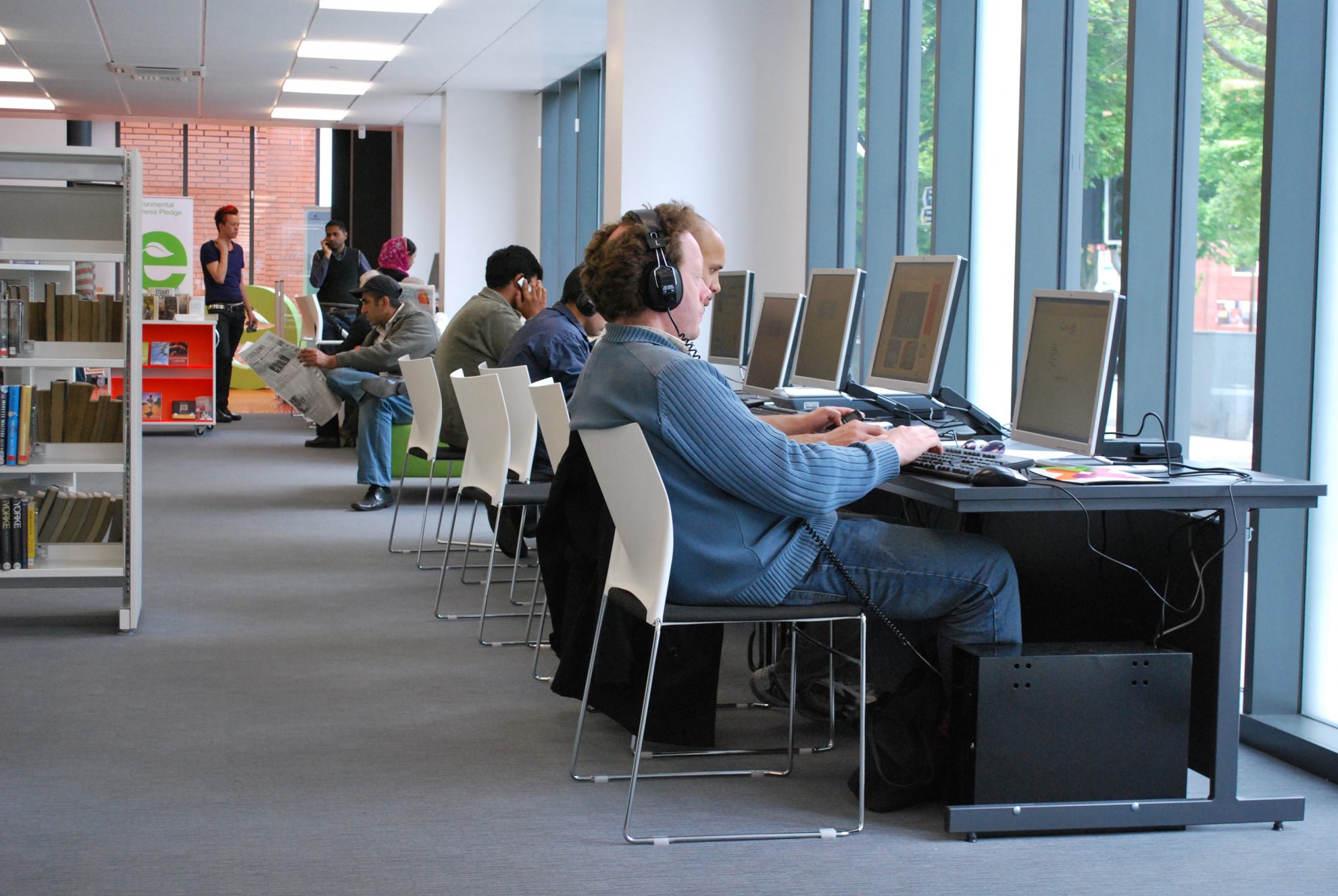 Libraries in Manchester - Things to do in Manchester - Loads To Do